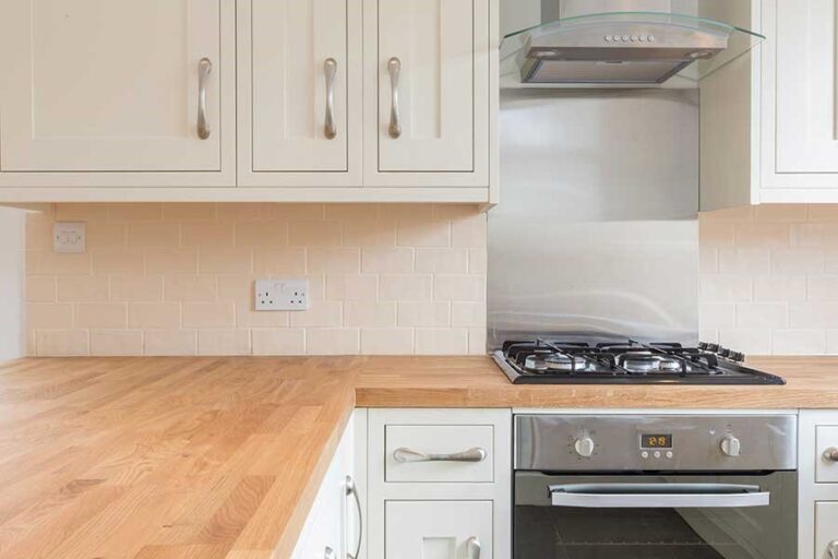 Solid Wood Worktop Cleaner • Jafep Mena